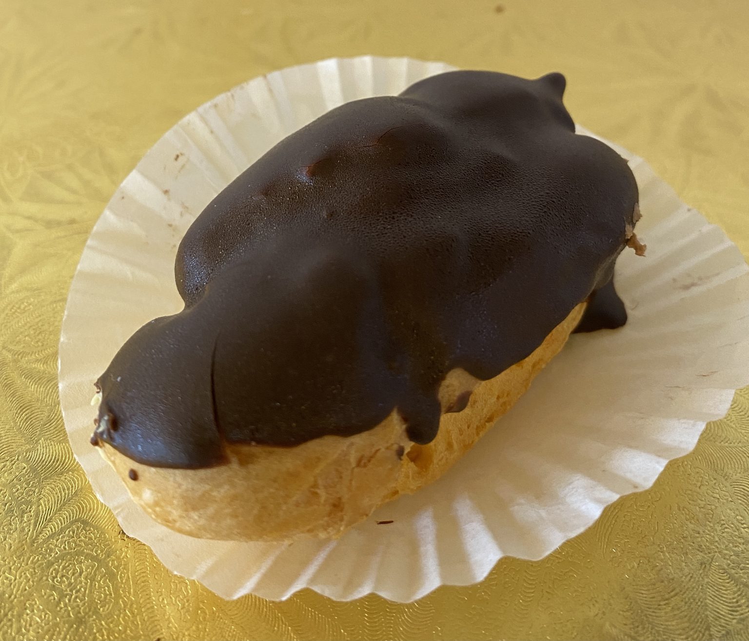 Small Eclair – Lorelei Bittner's Bakery